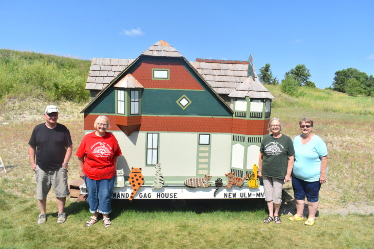 Wanda Gag House parade float ready for Bavarian Blast | News, Sports ...